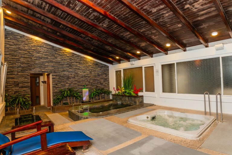 Sangay SPA Hotel - El hotel de baños